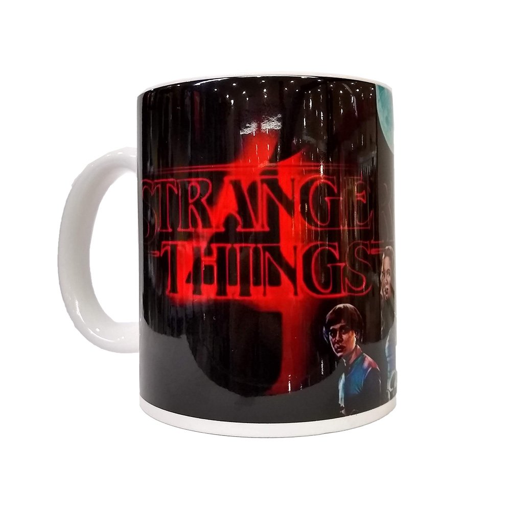 Caneca Stranger Things 4 Personagens Rock Mezz | Back in Black