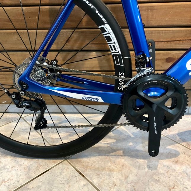 Comprar Bicicleta Hypervox Comp Disc Shimano 105 22v (Azul e Branco) - Swift Carbon | BP Bike Shop