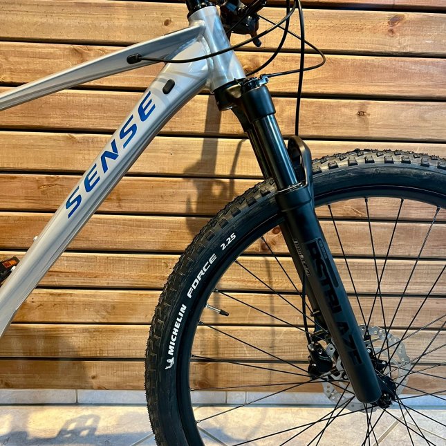 Comprar Bicicleta React Pro Shimano Cues 18v (Titanio e Azul) - Sense | BP Bike Shop