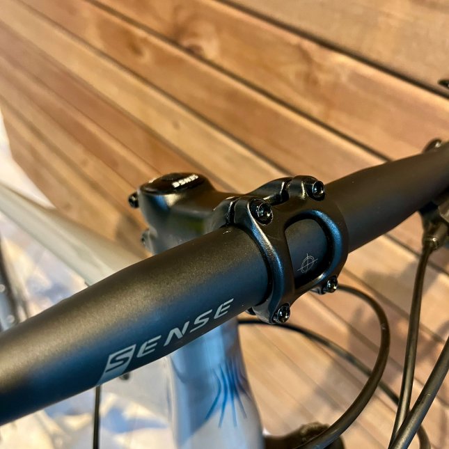 Comprar Bicicleta React Pro Shimano Cues 18v (Titanio e Azul) - Sense | BP Bike Shop