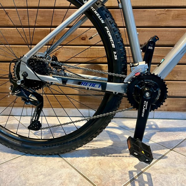 Comprar Bicicleta React Pro Shimano Cues 18v (Titanio e Azul) - Sense | BP Bike Shop