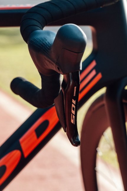 Comprar Bicicleta Roadmax Shimano 105 DI2 24v - Kode | BP Bike Shop