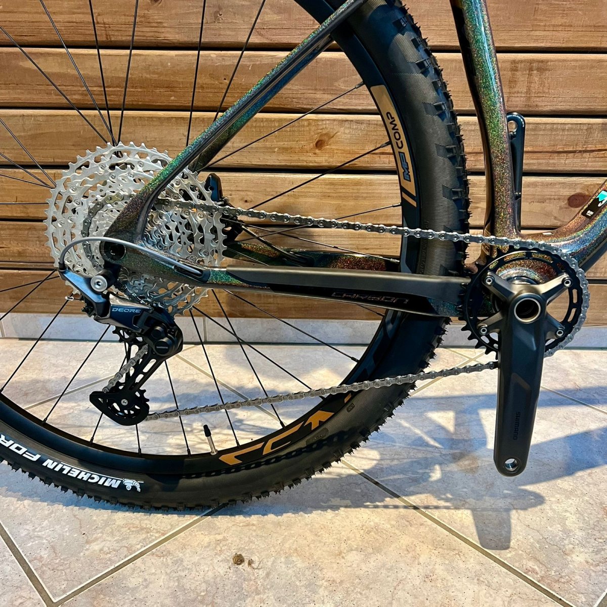 Comprar Bicicleta Impact Carbon Pro Shimano Deore 12v (Cinza e Dourado ...