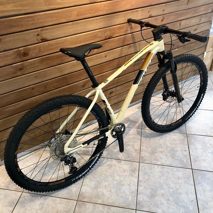 Comprar Bicicleta Impact Comp Shimano Deore 12v (Creme e Marrom ...