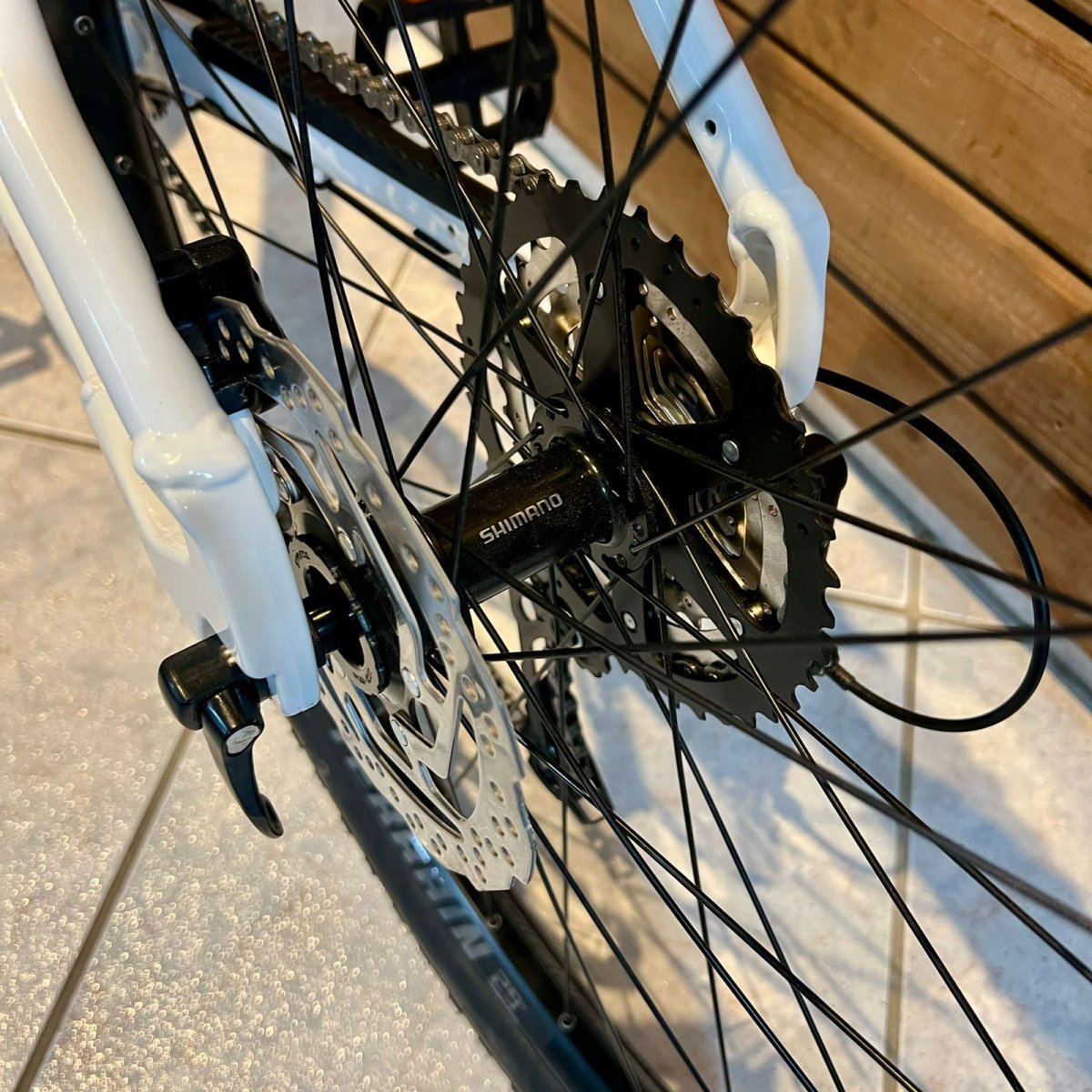 Comprar Bicicleta React Sport Shimano Acera/Altus 16v (Branco e Azul) - Sense | BP Bike Shop