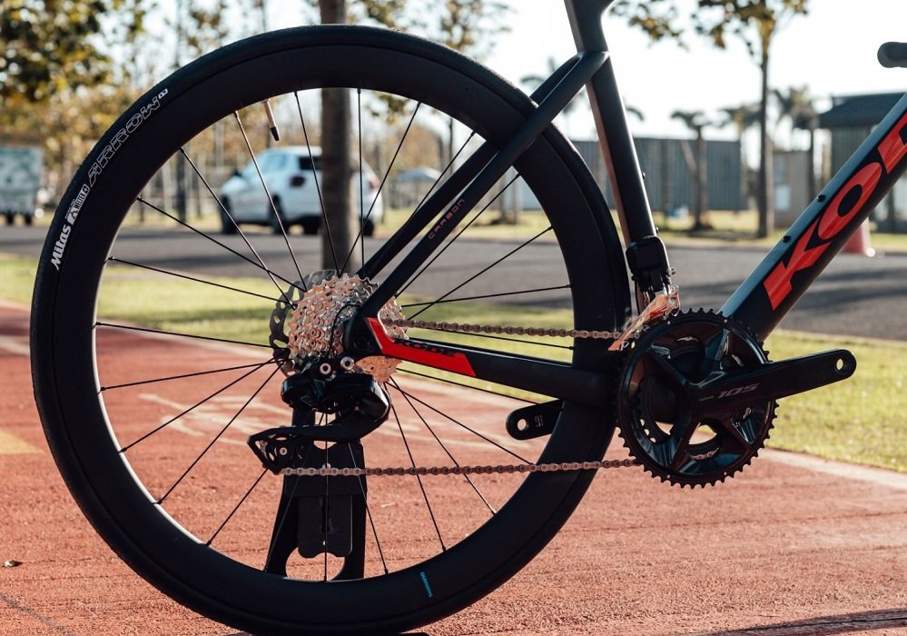 Comprar Bicicleta Roadmax Shimano 105 DI2 24v - Kode | BP Bike Shop