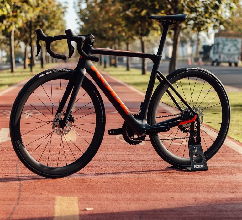 Comprar Bicicleta Roadmax Shimano 105 DI2 24v - Kode | BP Bike Shop