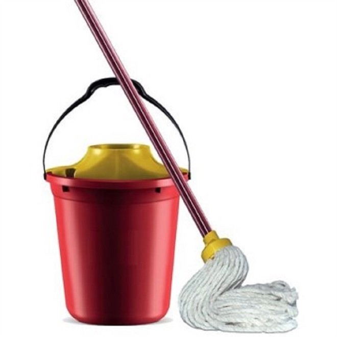 KIT MOP BALDE 13L/BRUXA C/CAB/ESCORREDOR