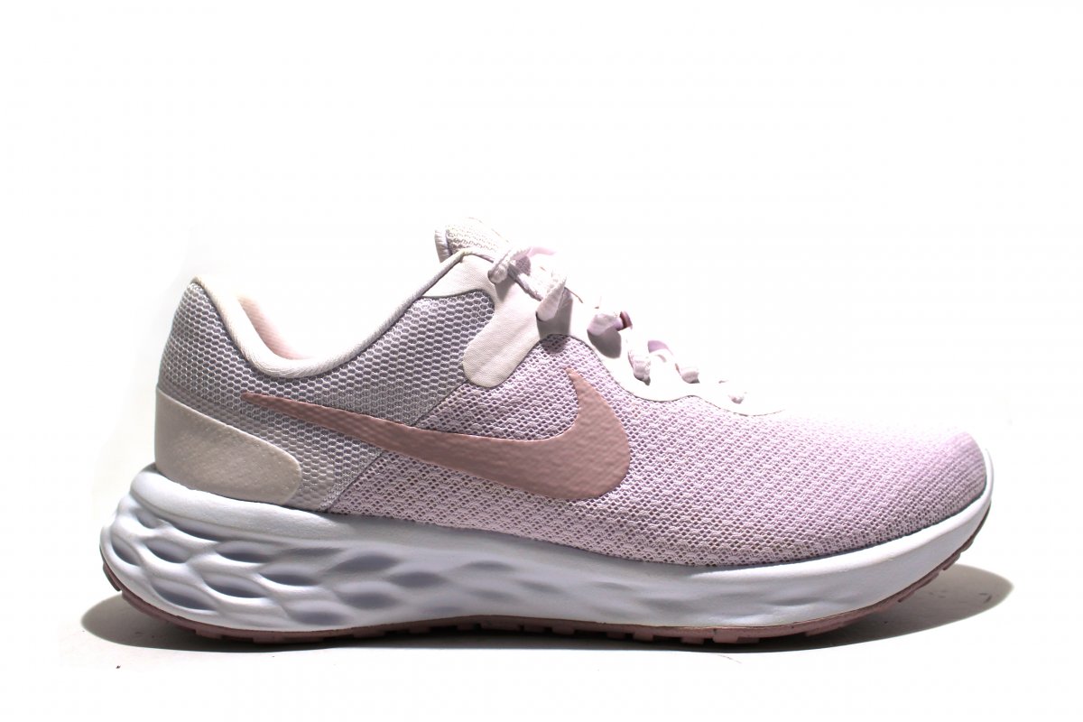 Tênis Nike Revolution 6