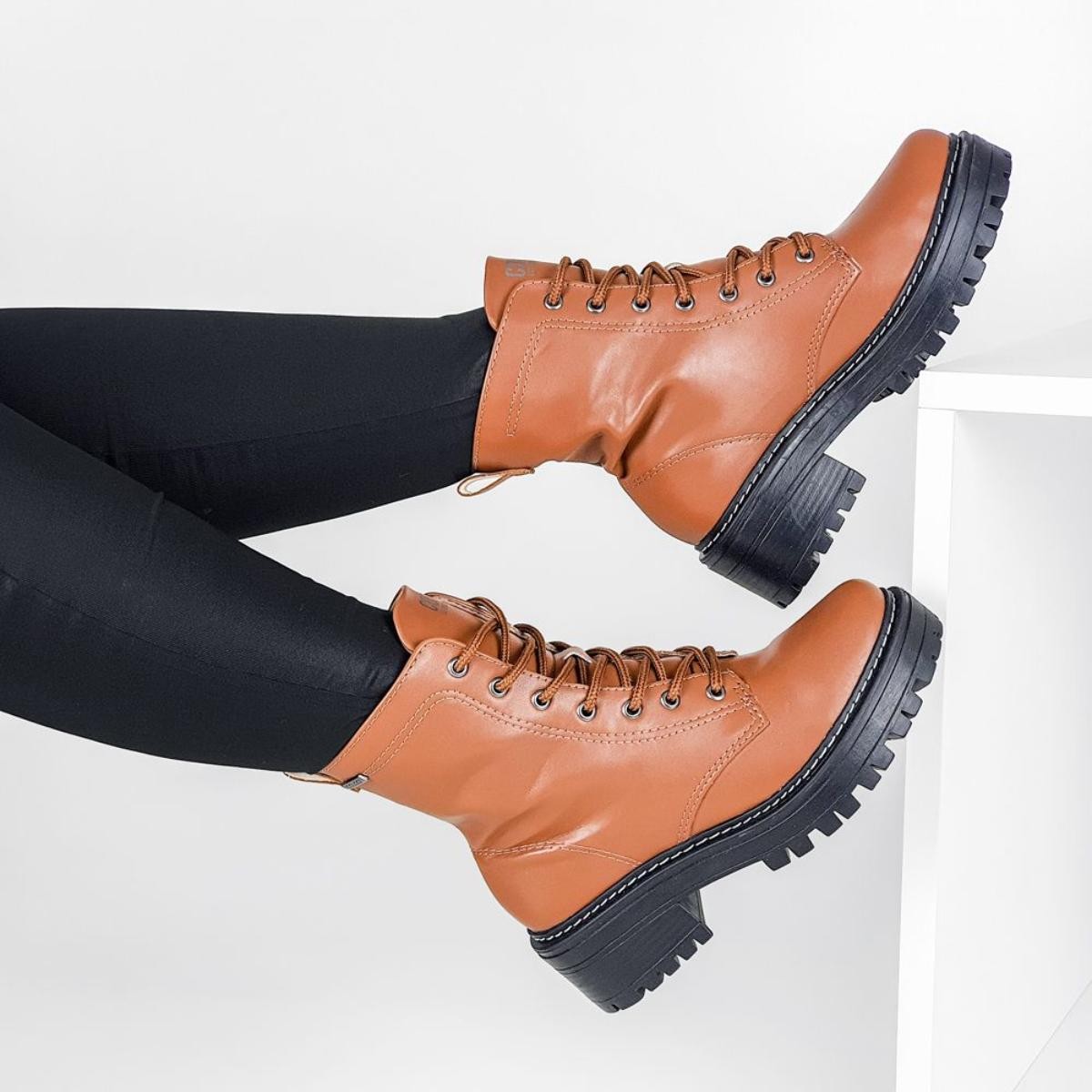 Bota Feminina Colcci Coturno 8030100815