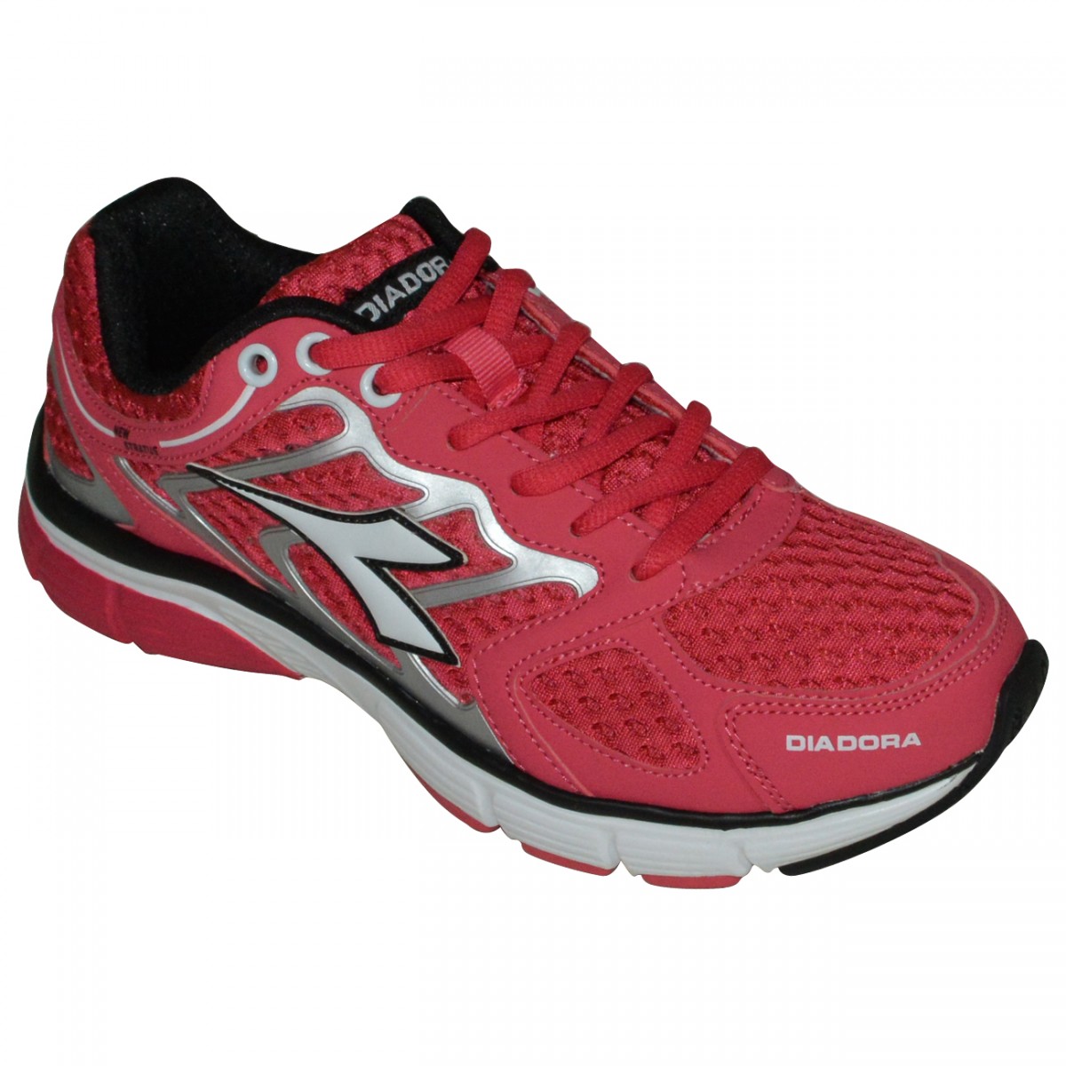 Tenis Diadora New Stratus 125700 C2901 - Pink/Preto - Chuteira Nike ...