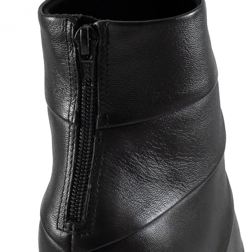 Bota Couro Salto Bloco Bico Fino Inverno 2022 Ramarim 2058103 - Preto ...