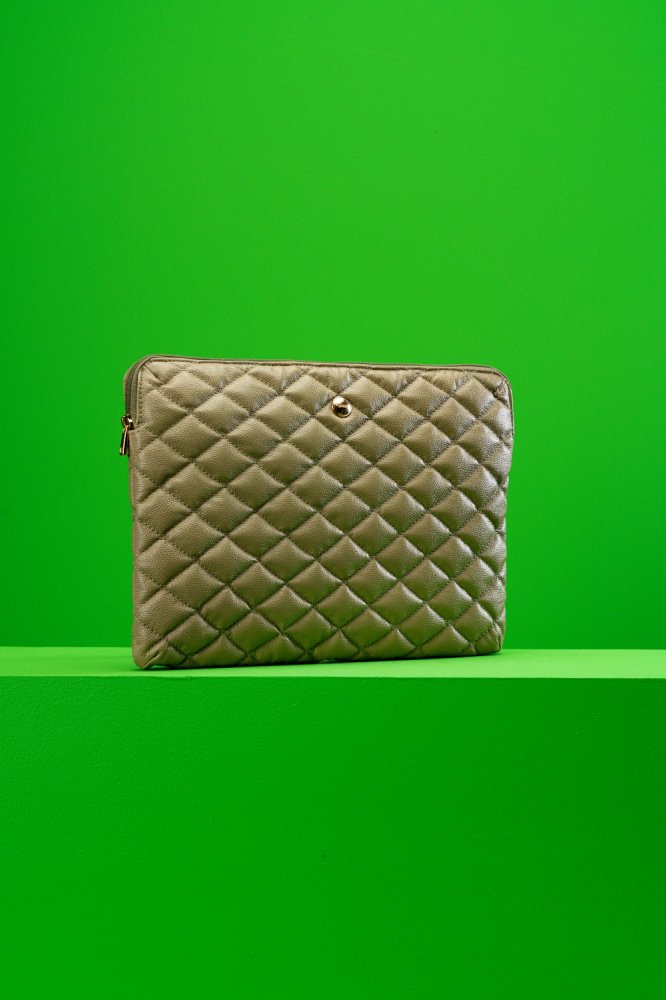 Studio Kalline - Case de Couro para Notebook 16"