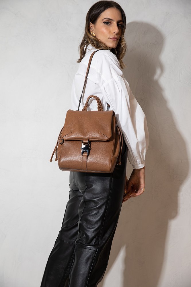 Studio Kalline - Mochila de Couro Lollita - Collab Sker + Belle