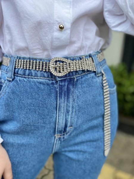 CINTO PRATA DE STRASS FIVELA OVAL 2010