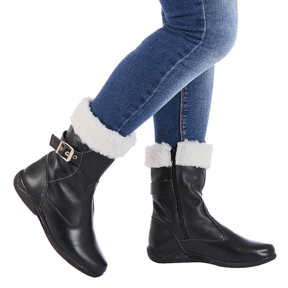Bota Rasteira Feminina Forrada em Lã Winnipeg Ref. 105